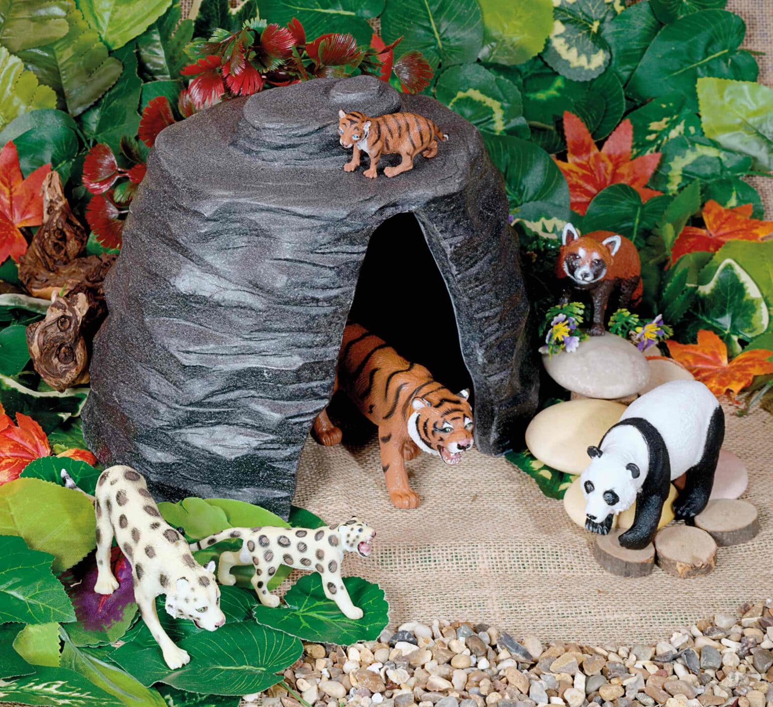 Large Play cave – Yellow Door – Maria Bolota